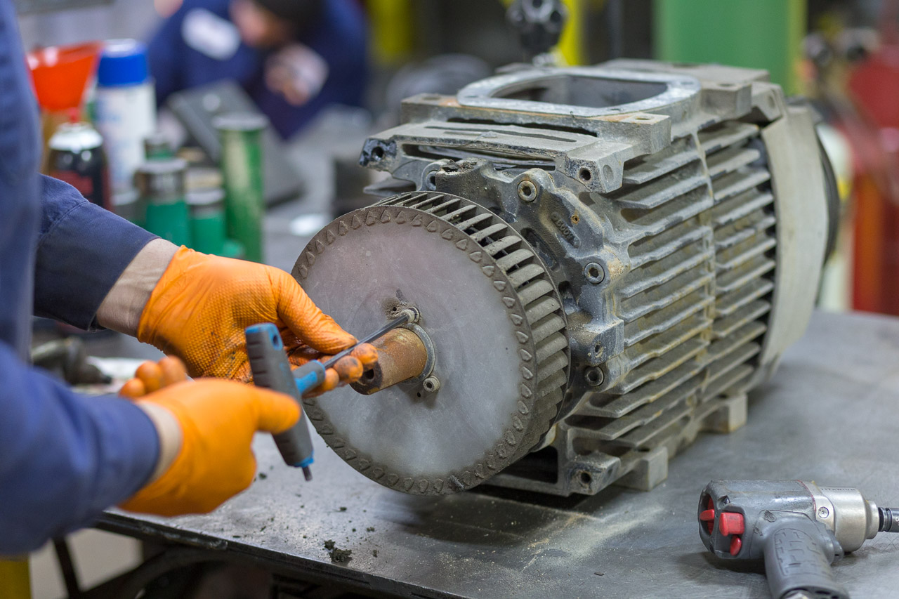 Vacuum Pumps and Air Blowers in Wisconsin | Stuart Tank Sales Corp